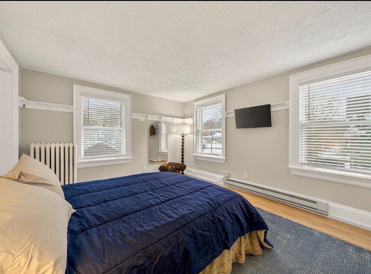 Studio historique East Ave ~ Confortable ~ Accessible à pied ~ Central ...