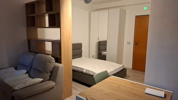 House Trieste Piccolo Rifugio Nel Cuore Di Latina - Latina