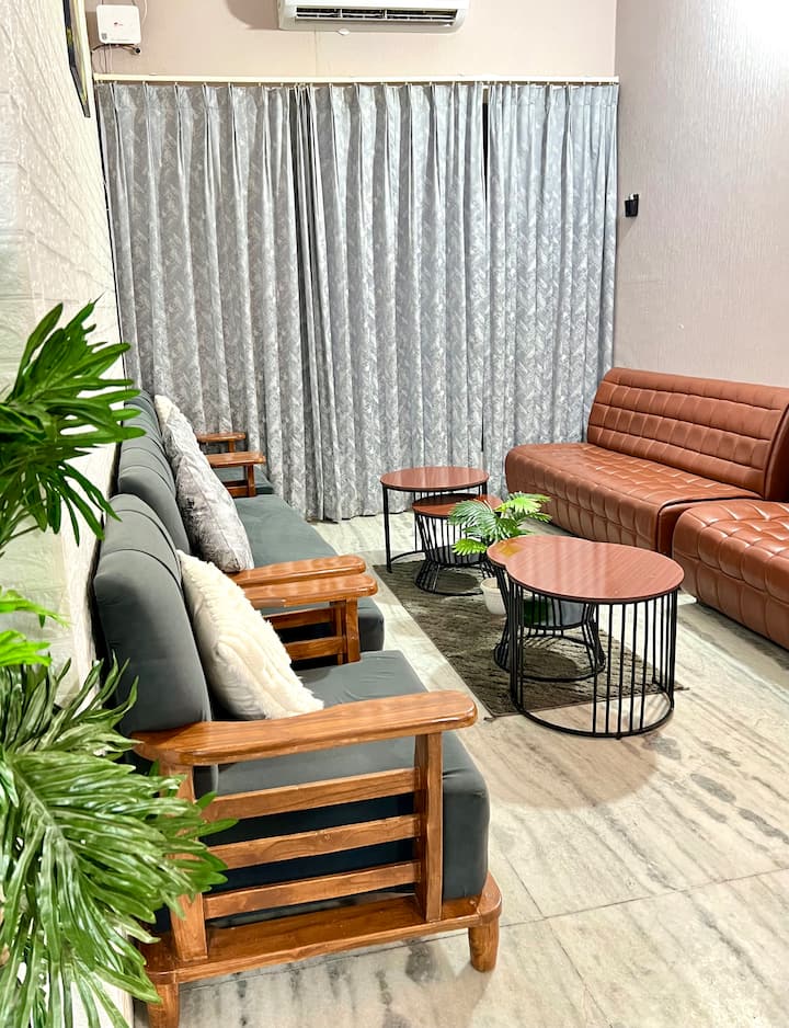 4bhk | Chandigarh Airport 9 Min - Sahibzada Ajit Singh Nagar