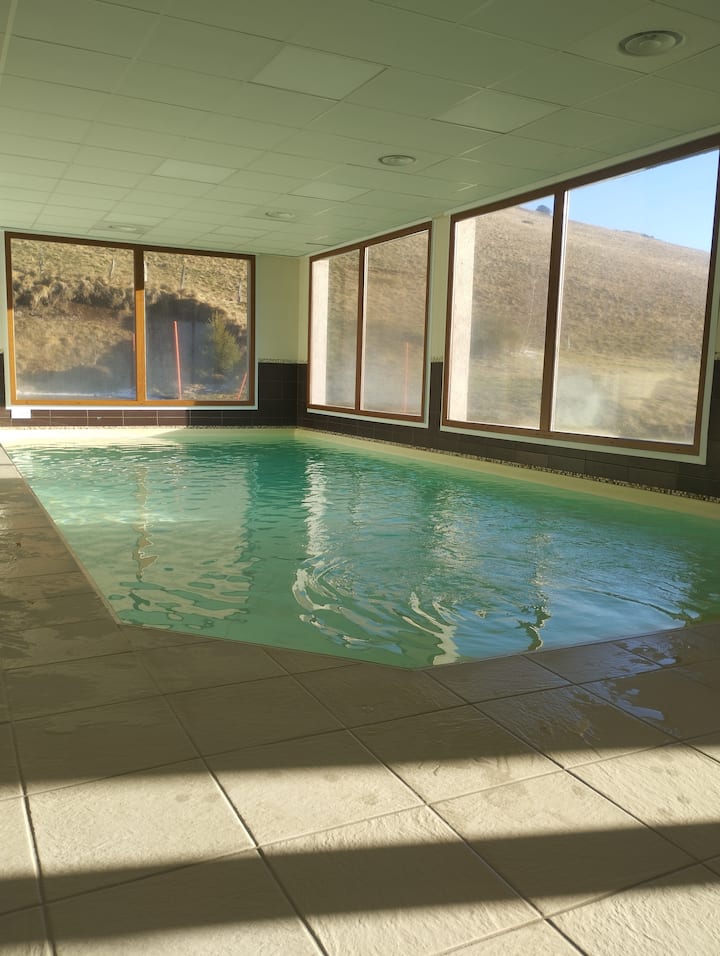 Résidence 3 éToiles
Piscine Ascenseur
Plein Sud - Lac Pavin