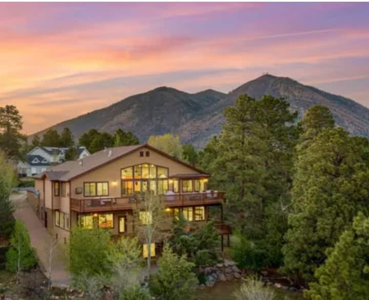 Rare Find! Huge House On Private Golf Course. - Flagstaff