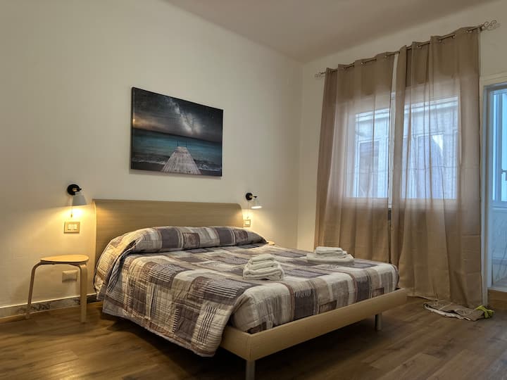 120m² Nel Centro Di Bari - 2 Bagni - Luminosa - Bari
