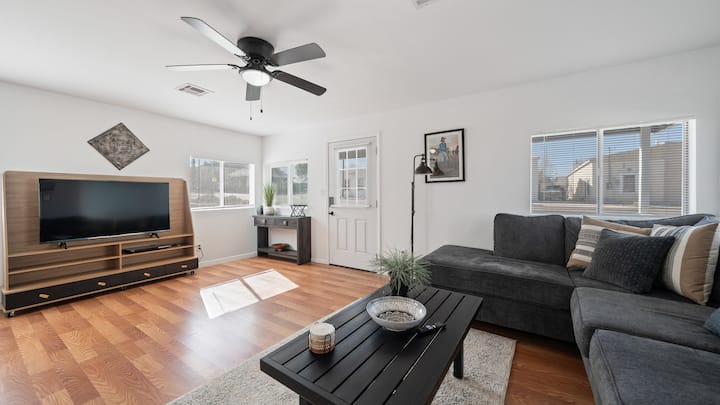 Tombstone Home 1 Block Away From Allen St. - Tombstone, AZ