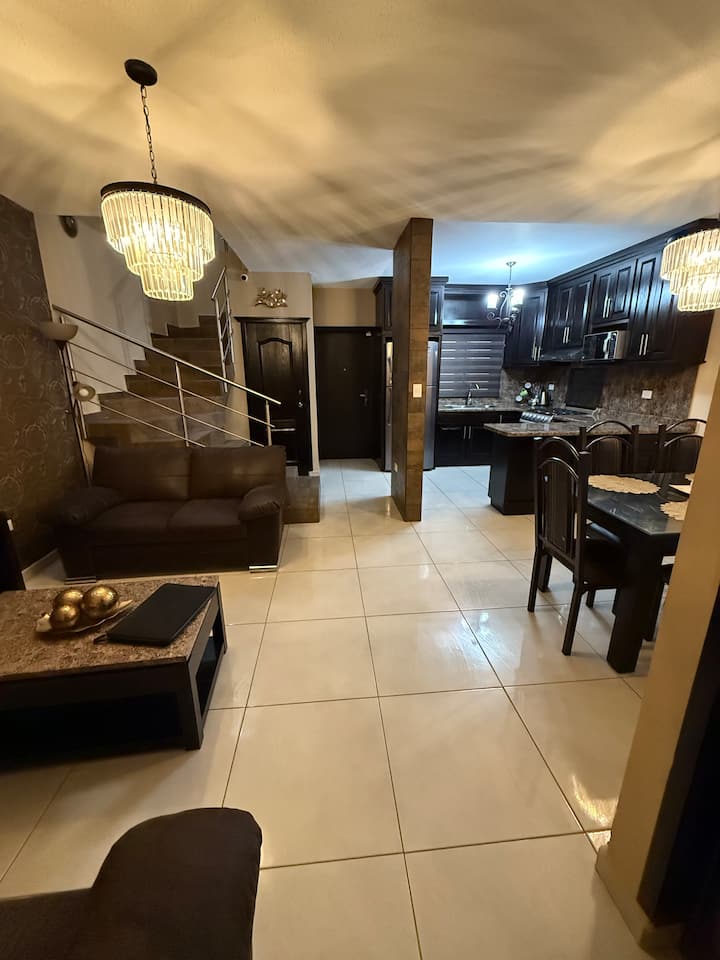 Residencia Casa Familiar En Hermosillo - Hermosillo