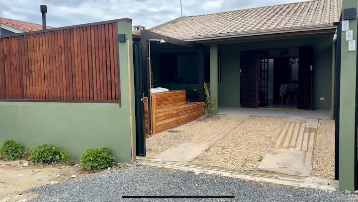 Casa Exclusiva Com Spa 120 Metros Da Praia - Itapoá