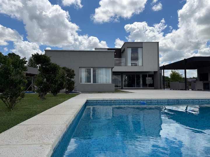 Casa En El Barrio San Sebastan Area 10  – Escobar - Villa Rosa