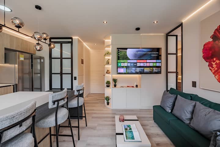 Romantic Luxury Apt · Balcony Tub · El Poblado·ac - Medellin, Antioquia, Colombia