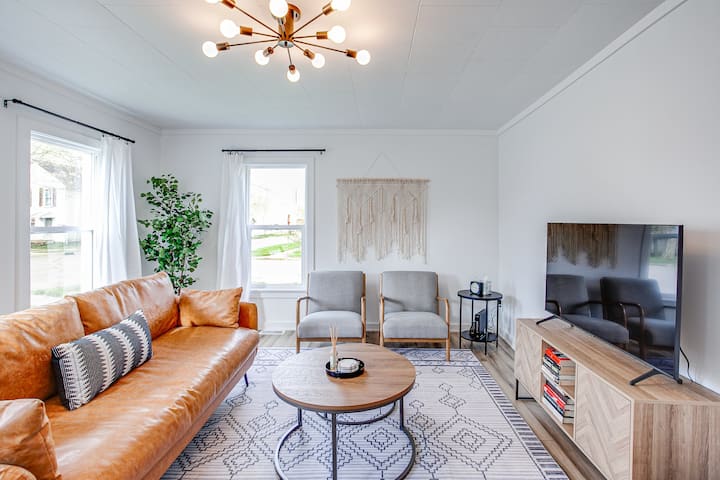 Steps To Journeyman*cozy Stay*fast Wi-fi *Pets Ok - Three Oaks, MI