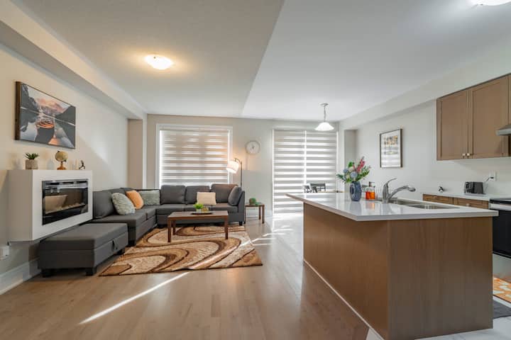 Bright & Spacious 3br, 2.5 Bath Home In Caledon - Caledon