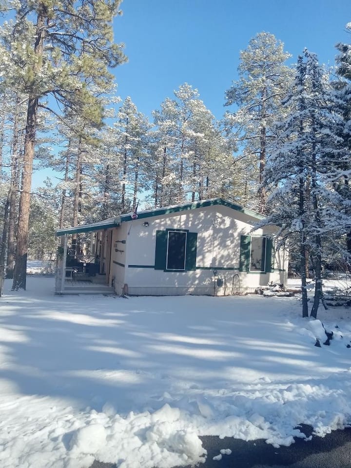 Central 3br Pinetop Retreat | 35 Mins To Sunrise - Pinetop-Lakeside, AZ