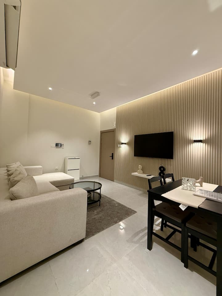 Onyx F52, Home, Heart Of The Town,mountain View - Muscat