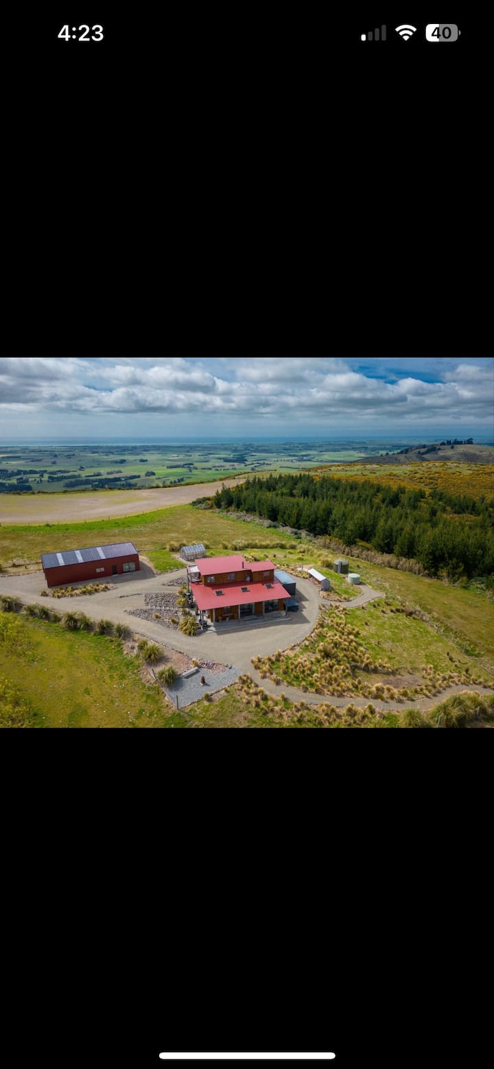 Enjoy The Panoramic View Of Hunters Hills - Waimate