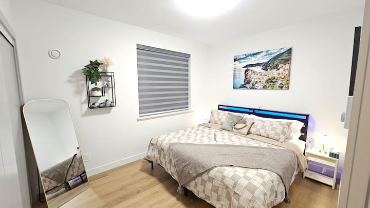 Private Croatia Kingbed Room In Nanaimo - Nanaimo