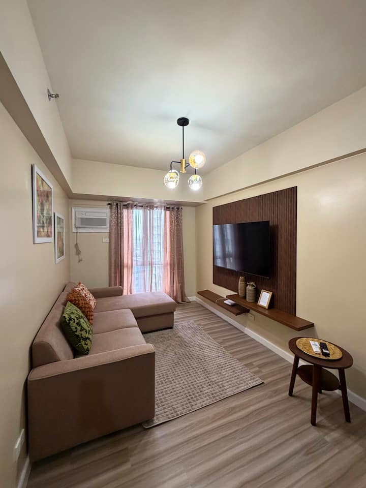 1br At Casa Nazarita 

Simple. Comfortable. Homey. - Cebu City