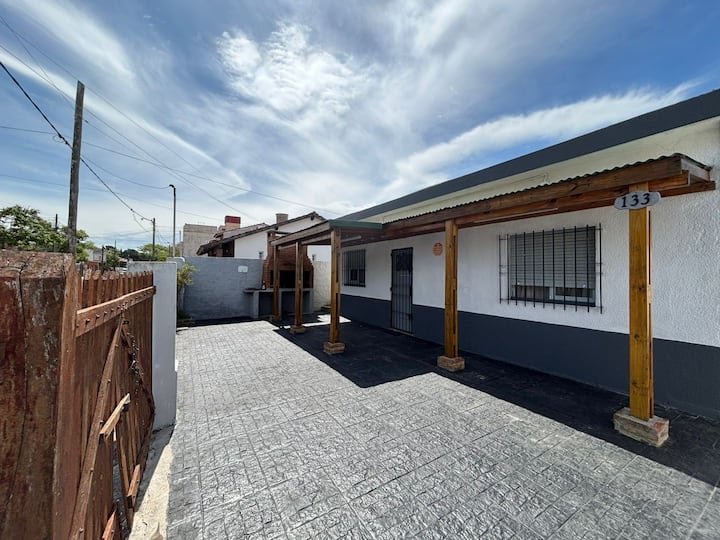 Alquiler Temporada 25/26
A Una Cuadra Del Mar - Santa Teresita