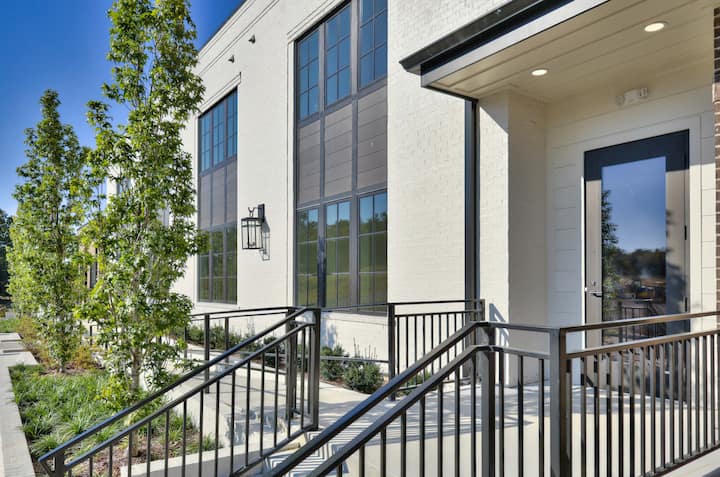 New Luxury Apartment In The Heart Of Nolensville - Brentwood, TN