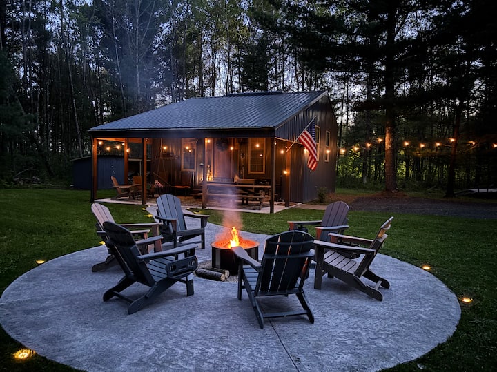 Cozycabininthewoods/3 Kingbeds/loft/fish/trail/ski - Baldwin, MI