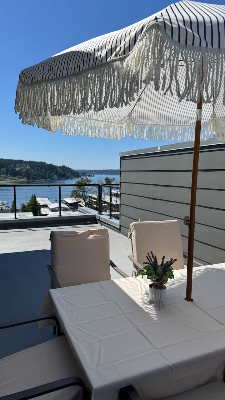 Lakeview House - Kenmore, WA