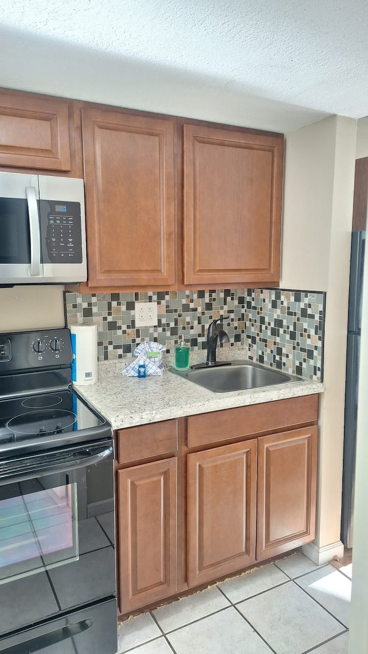 Beachside Studio With Ocean Views - Myrtle Beach