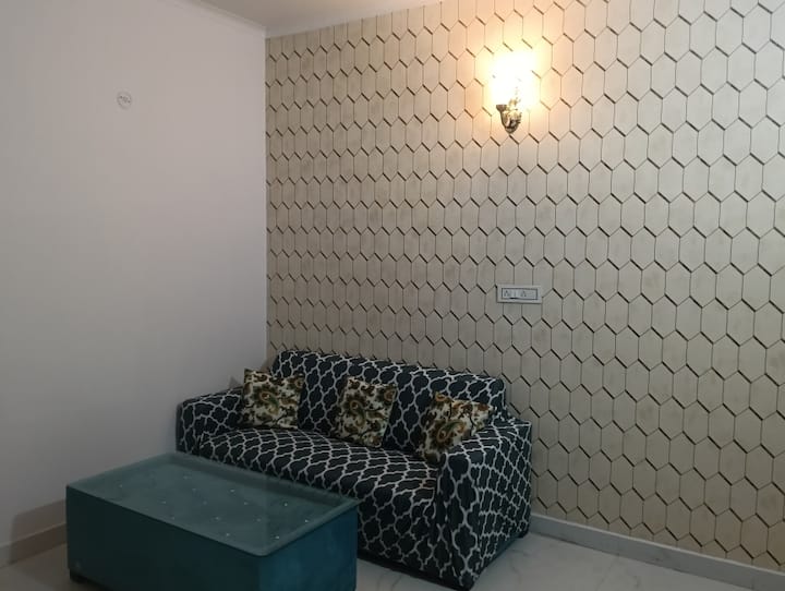 Farmhouse Joy 3bhk | Kitchen Utility | 4w Parking - Chomu