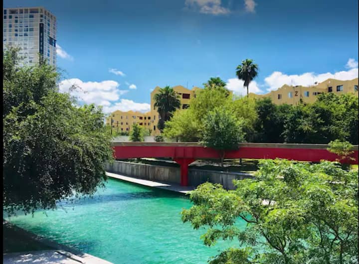 Loft 3-0 Fundidora And Santa Lucía - Monterrey