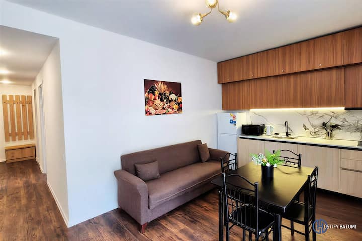 Beachfront Modern 1br Apartment - Batumi