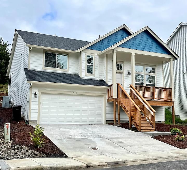 Cozy Coastal Retreat - Hot Tub/game Room - 4b 2ba - Cape Lookout State Park, Tillamook