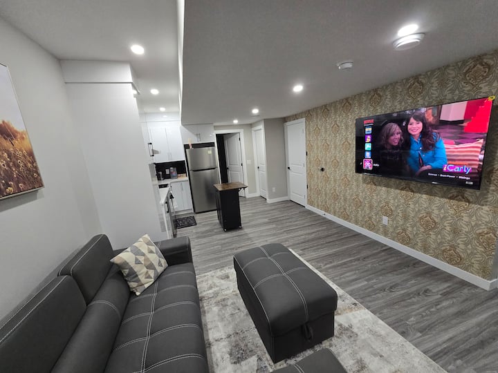 Cozy 2bedroom Basement Suite - 캘거리