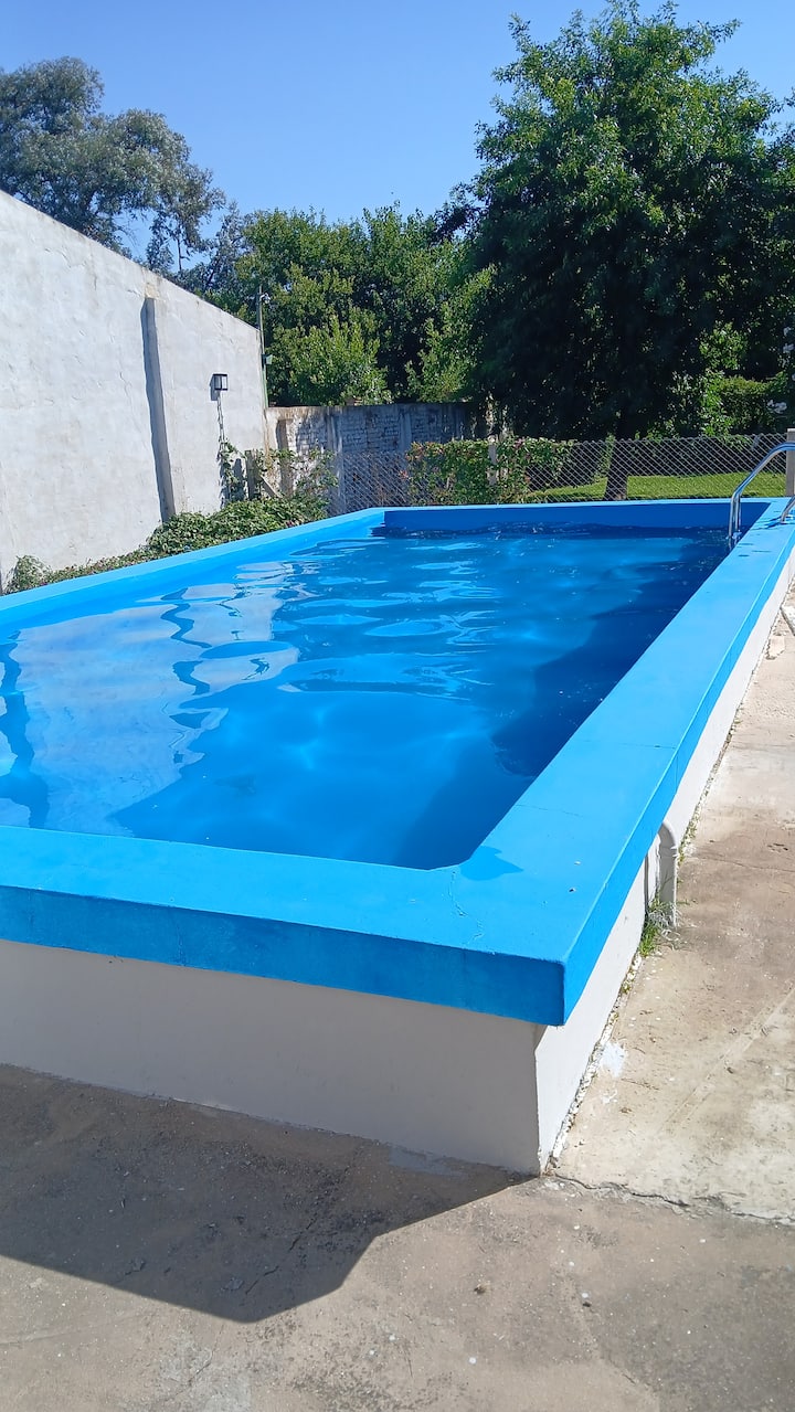 Casa Quinta Chivilcoy Uso Familiar-pileta Cercada - Chivilcoy