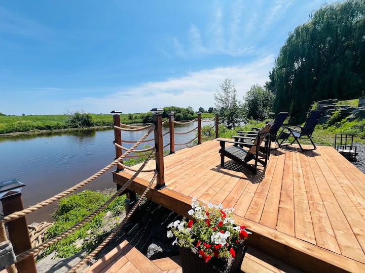 Rustic Loft | Western-style | Romantic | Swim Spa - Casselman