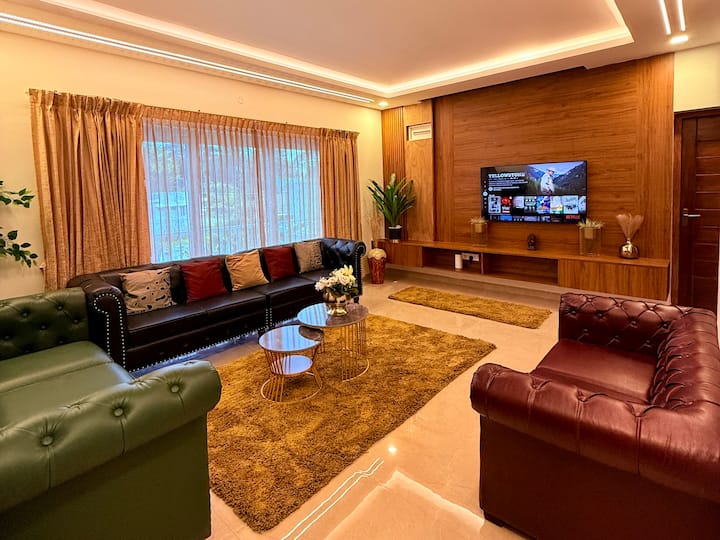 Mahalakshmi Illam 1st Floor(3 Bedrooms) - Kodaikanal