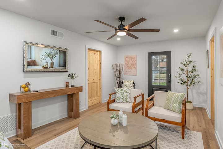 Crew Quarters - Sleeps 13 - Shreveport