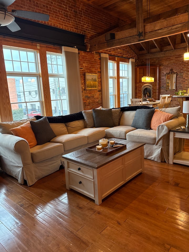 Luxury, Private, Water View - Camden, NC