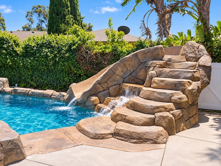 Funtierland + Castle House 1 + Walk To Disneyland + Piscina / Bañera De Hidromasaje + Netflix - Anaheim, CA