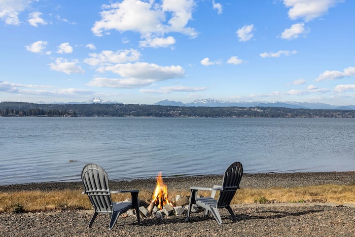 Waterfront Retreat W/ Breathtaking Mountain Views - Bremerton, WA