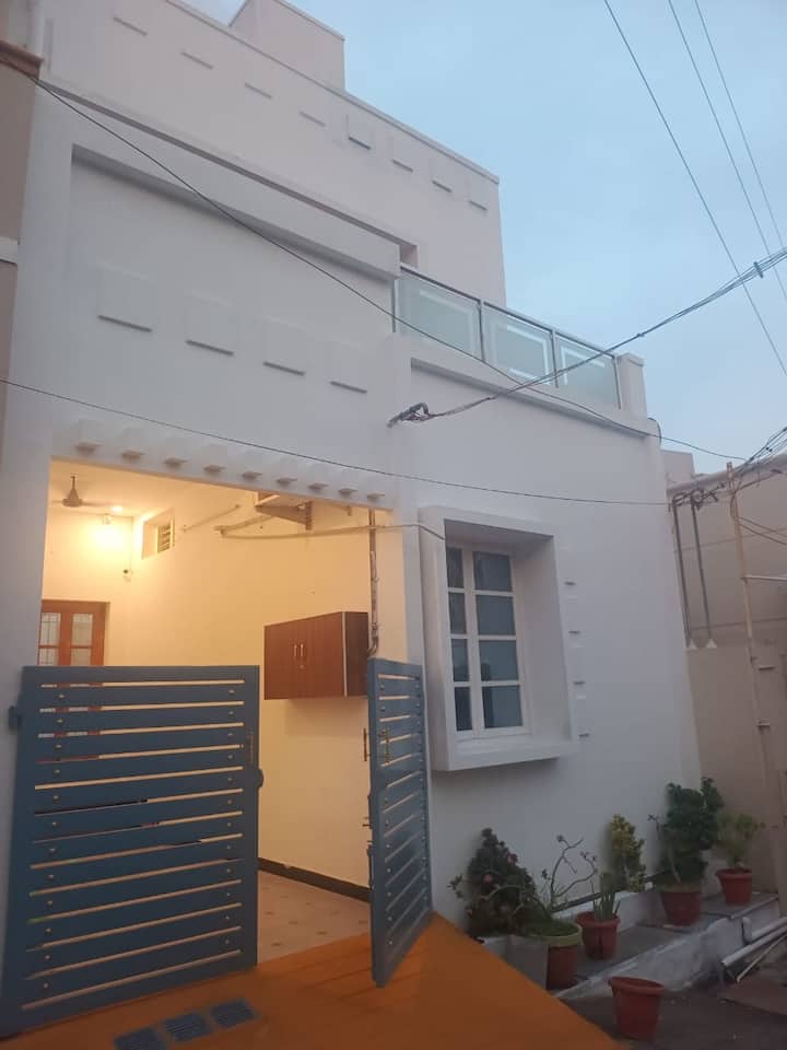 Hope - Entire House With Ac Bedrooms For Family - Erode