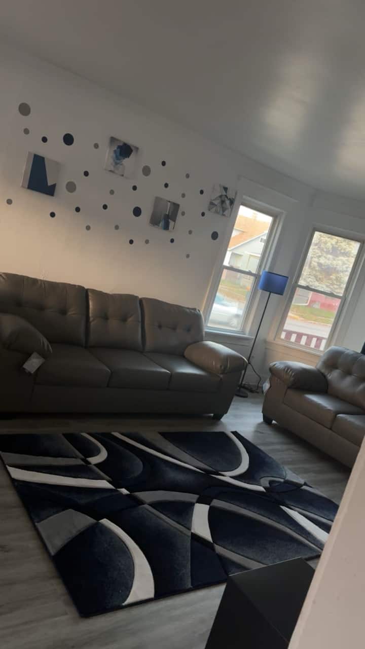 Cozy &Spacious 4br Home | Perfect For Families - Racine, WI