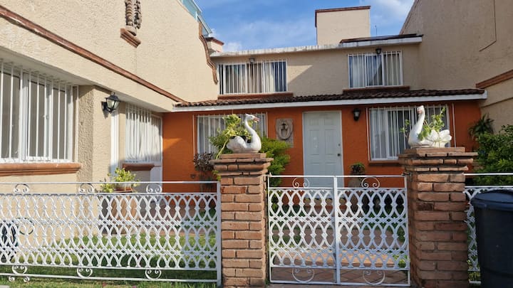 Alojamiento Cerca De Burguer King La Huerta - Morelia