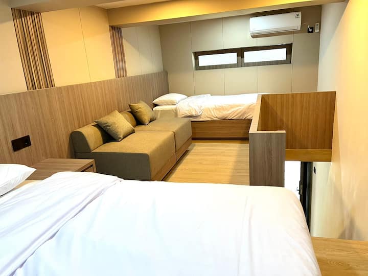 Insahaus Woo Mezzanine - Private Room For 5 People - Malang