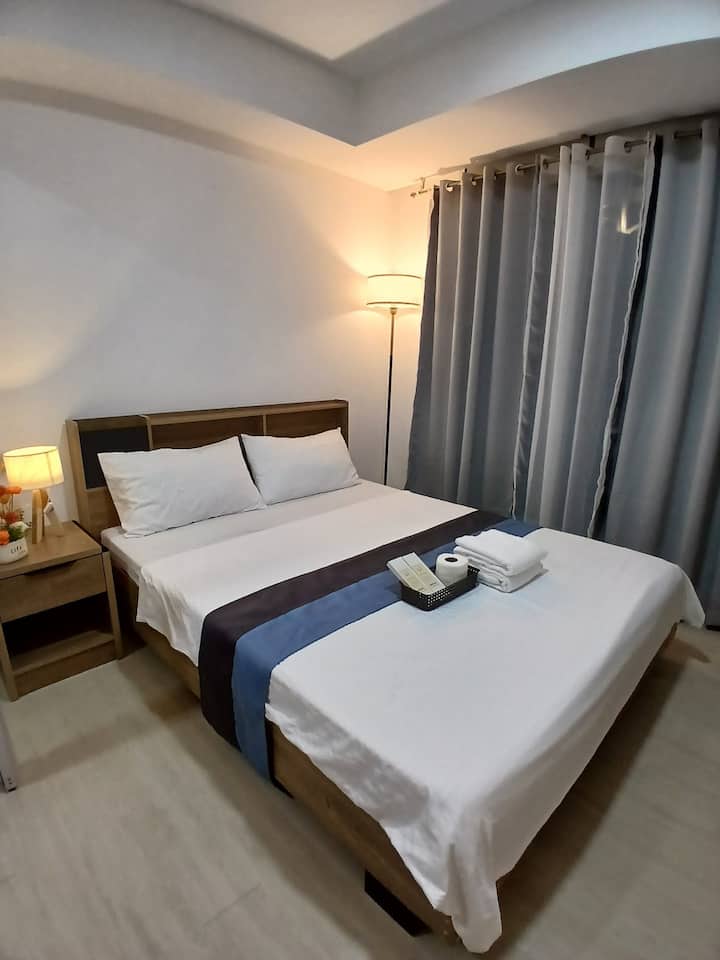1br Condotel In Azure Urban Resort Near Naia #Bh4 - Parañaque