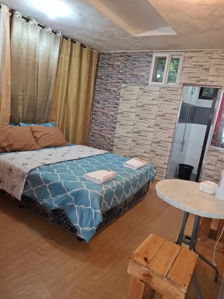 Couple Room 2 Person
Mountain View
Cold Foggy - Gingoog