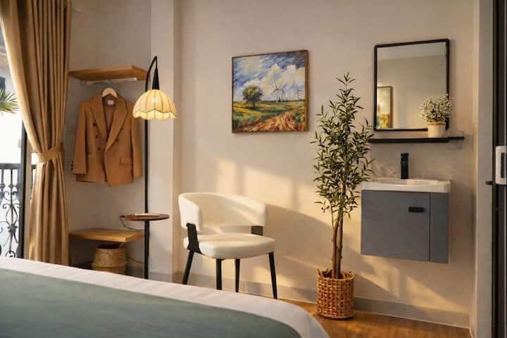 Modern Scandinavian Tropical 4br | 5 Min Hoan Kiem - China