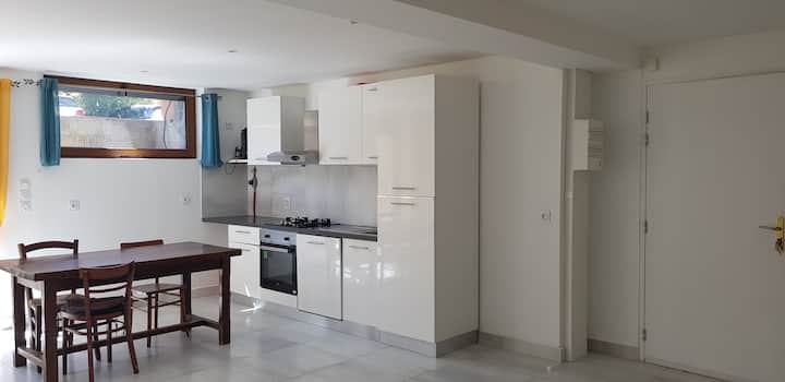 Méaudre Grand T2 + Parkings + Jardin - Autrans