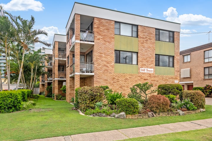 2 Bedroom Unit At Cotton Tree With Lockup Garage - Maroochydore