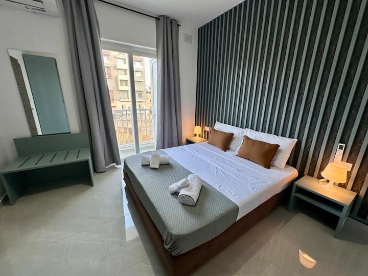 3-bedroom Apartment With Comfort & Terrace - Malta