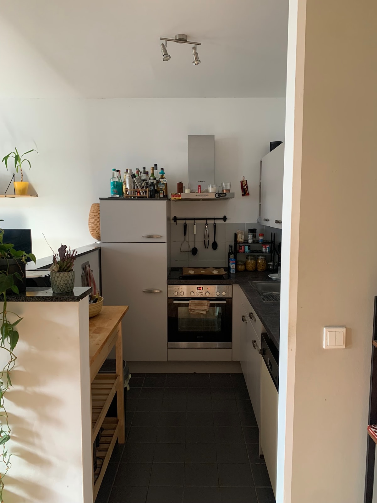 Central, well connected Flat in Köln - Apartments for Rent in Cologne ...