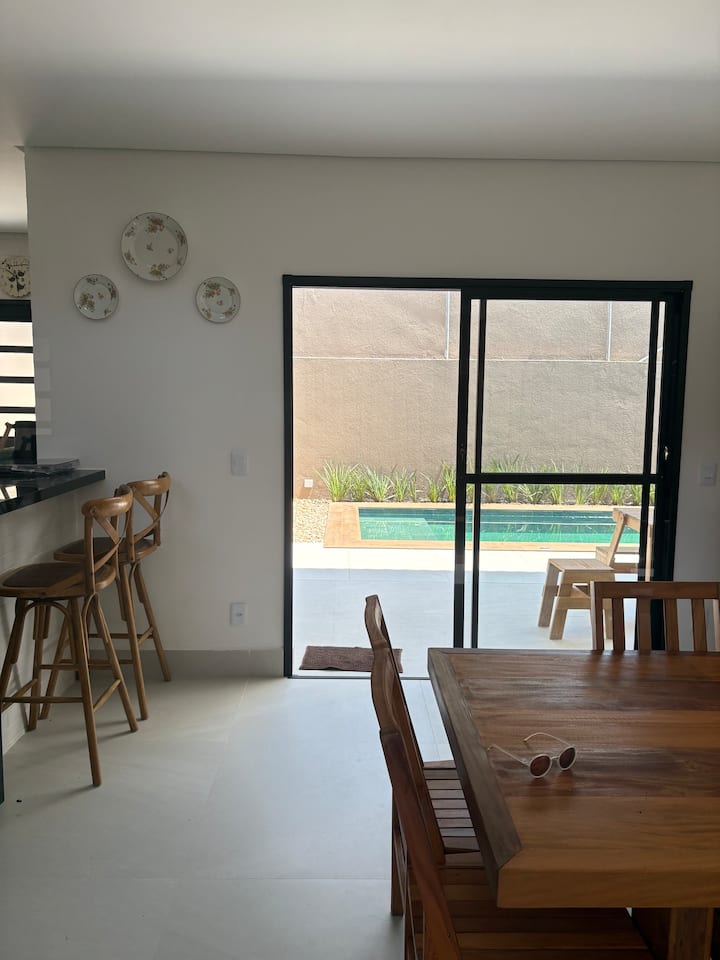 Condomínio Cais
Casa 04
Juquehy - São Sebastião