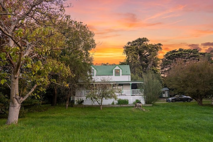 A Home Among The Gum Trees | 1.1 Acres - Bunyip