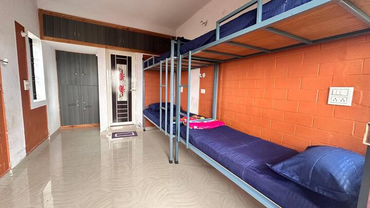 Campside Stays - Budget Dorms For Friends & Family - Mysuru