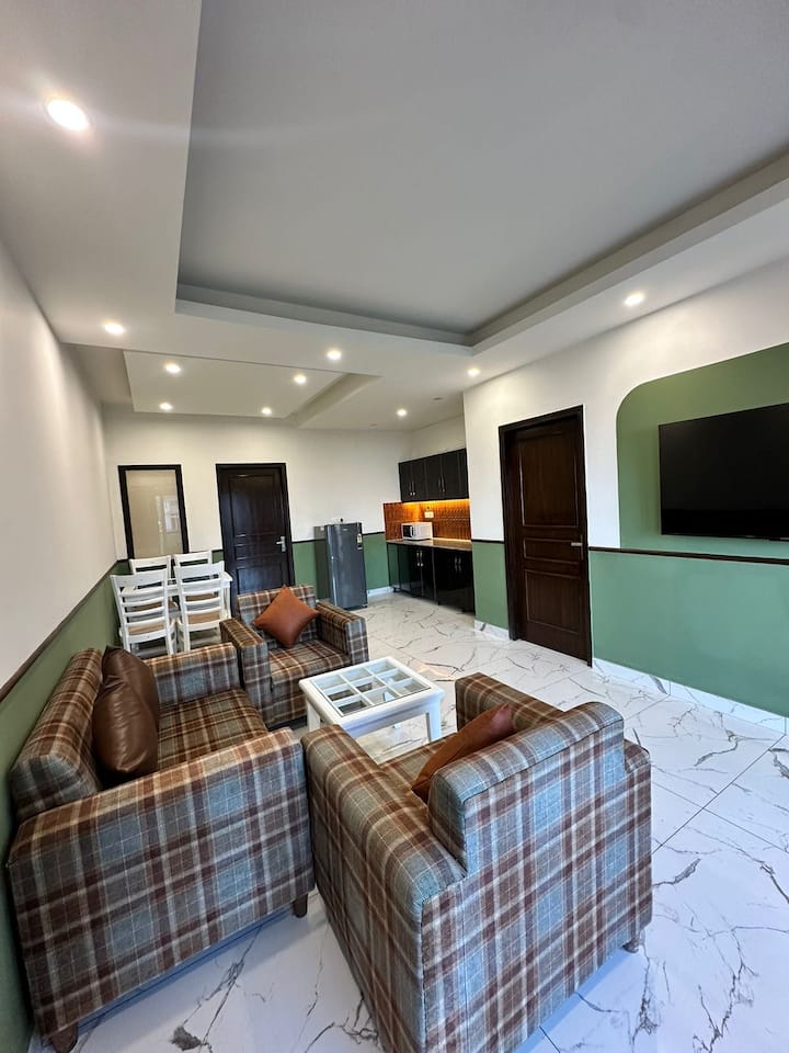 Stamp Stays • 2bhk • Valley View • Camel Back Road - Mussoorie